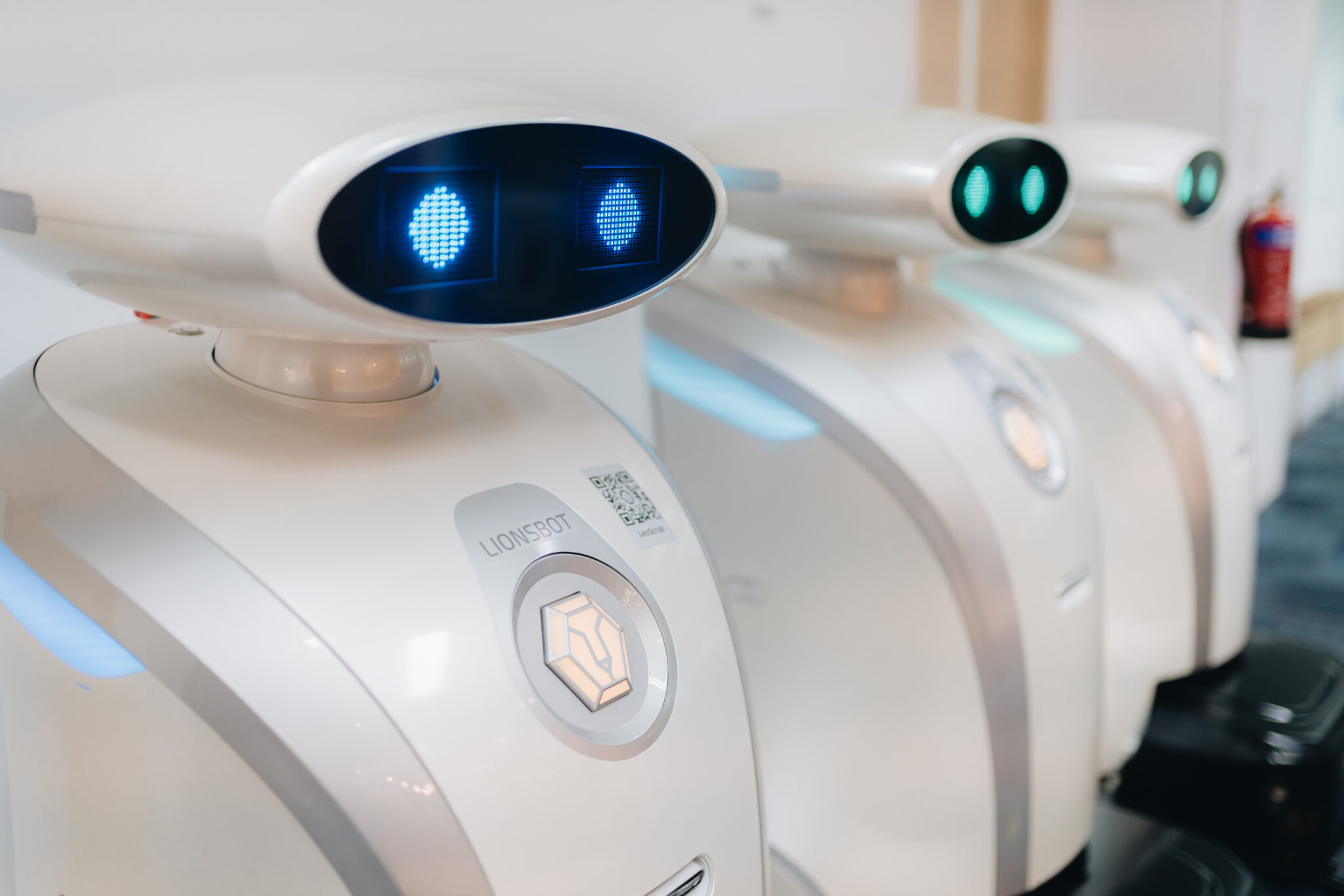 ISC: LeoBot di LionsBot, i robot con personalità - Cleaning Community